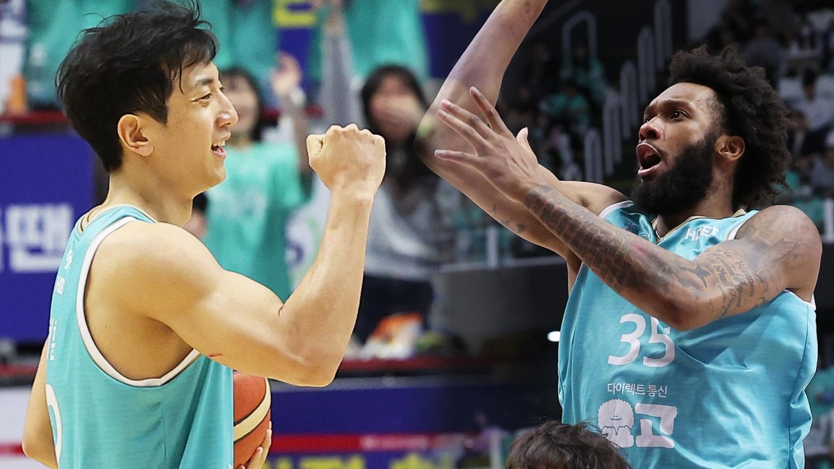 허훈·배스 폭발한 KT, KCC에 짜릿한 역전승 | 연합뉴스