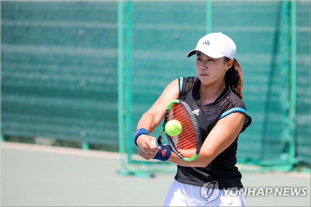 한나래, 여자테니스 전 세계 랭킹 17위 리바리코바에 역전승 | 연합뉴스
