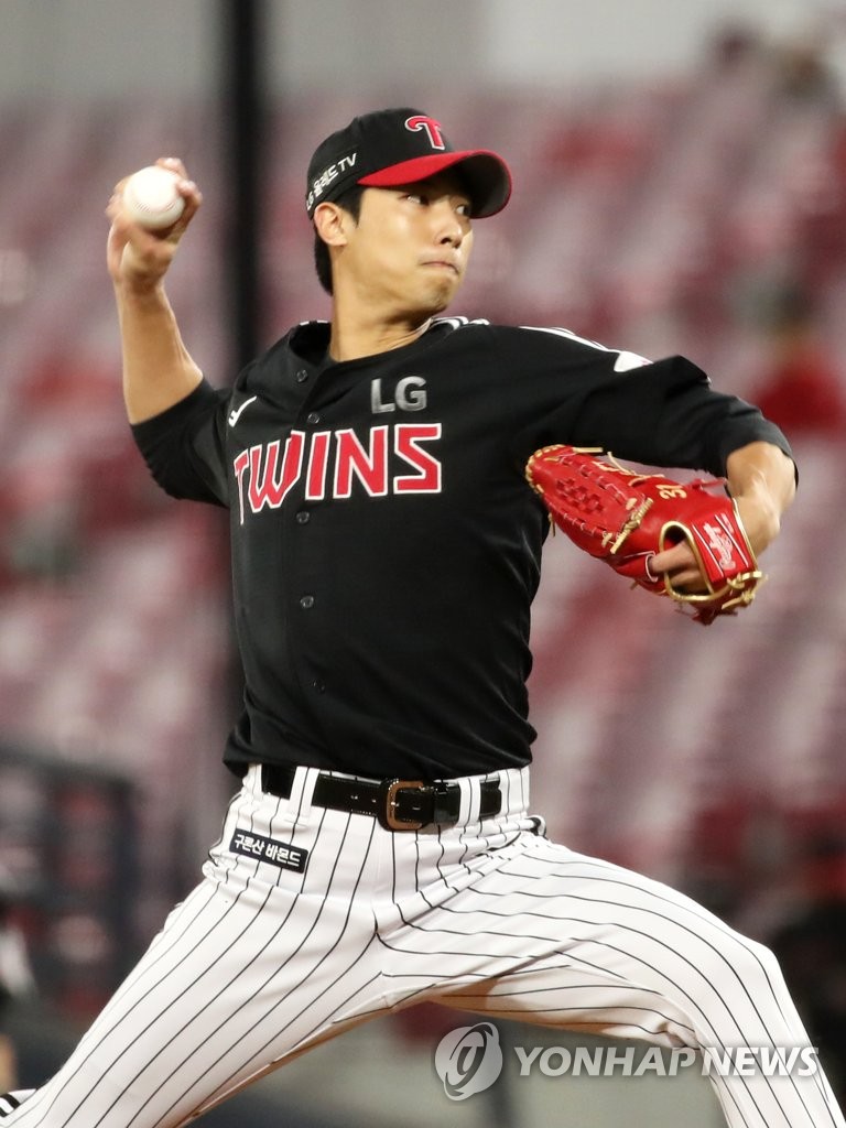Baseball: Kia Tigers vs. LG Twins | Yonhap News Agency