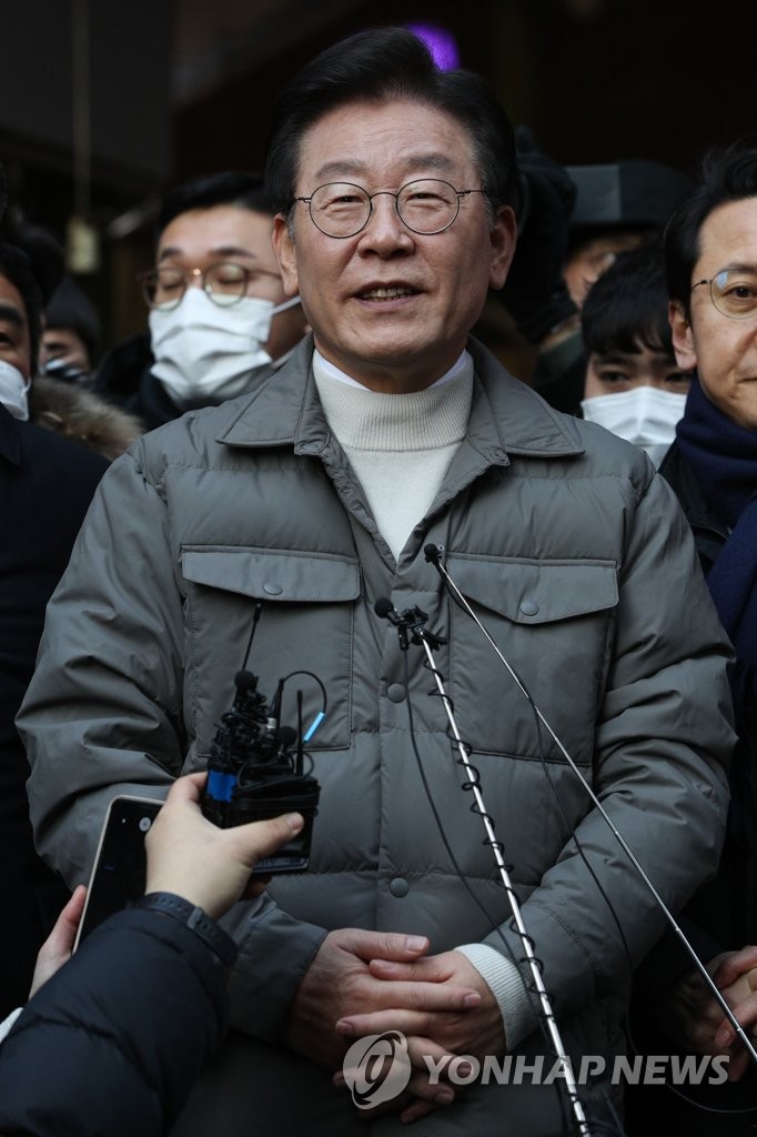 입장 밝히는 이재명 대표 연합뉴스