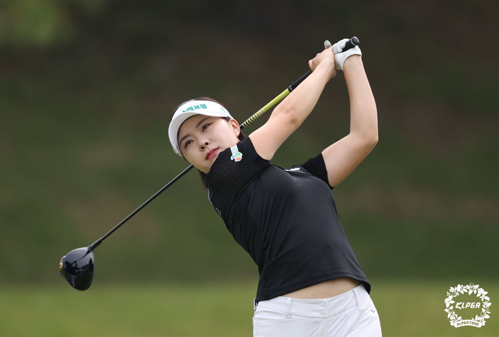 티샷하는 서어진 | 연합뉴스