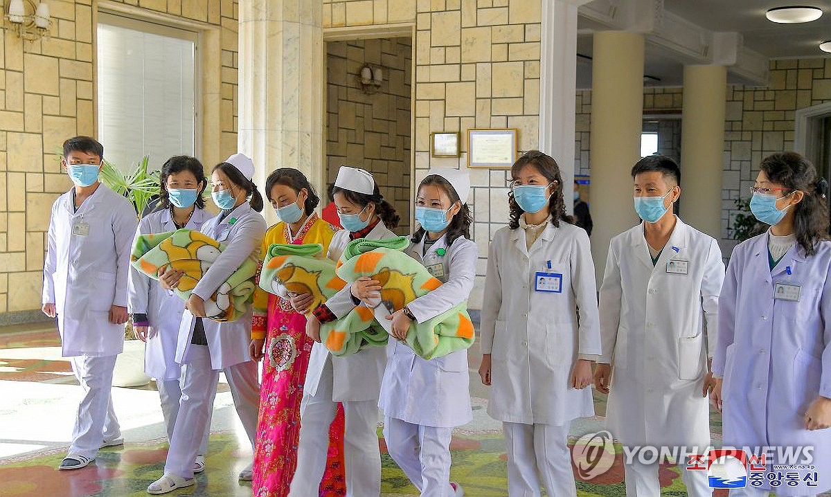 Fraternal triplets born in N.K. | Yonhap News Agency