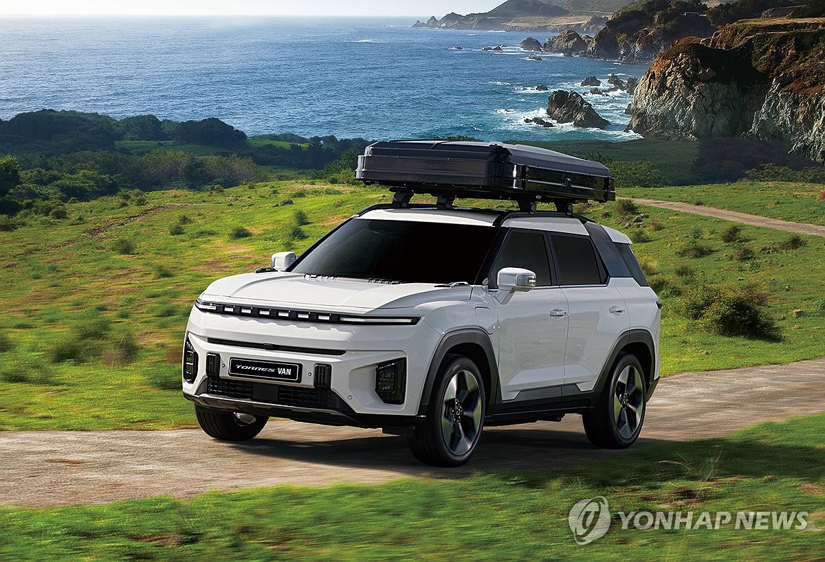 KG Mobility releases electric SUV Torres EVX | Yonhap News Agency