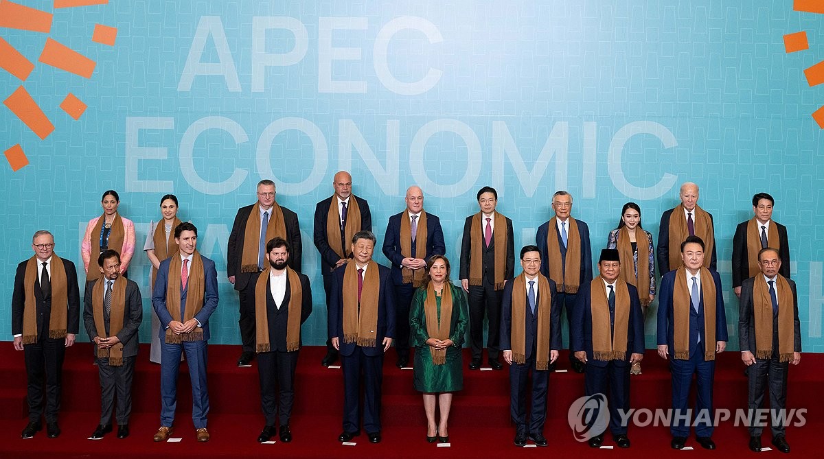 (News Focus) Yoon focuses on expanding global solidarity against N.K.-Russia military ties at ...