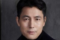 정우성, 여자친구와 혼인신고설…"배우 개인사, 공식입장 없어"